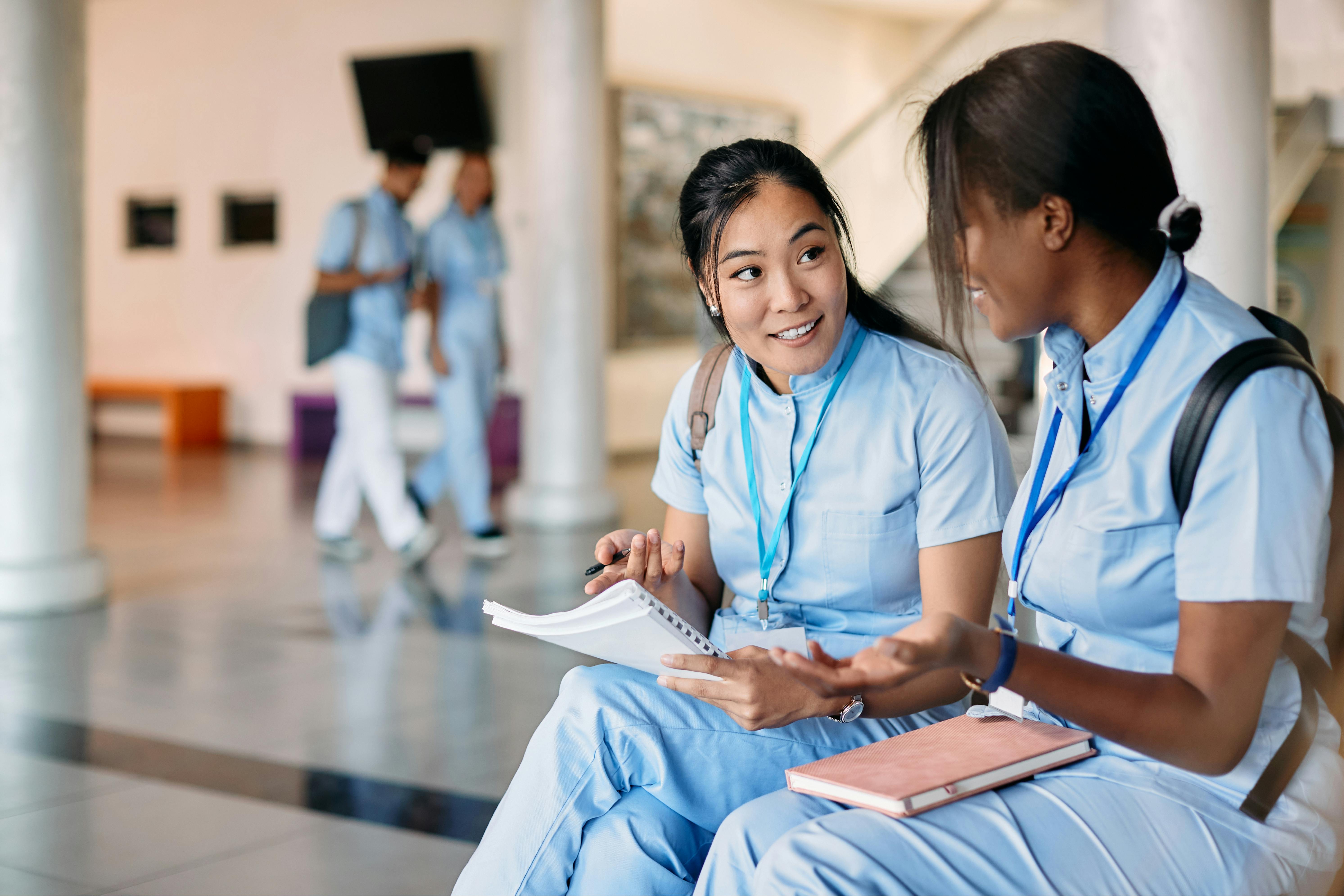 Which Degree Do I Need to Become a Nurse? - Mastersportal.com