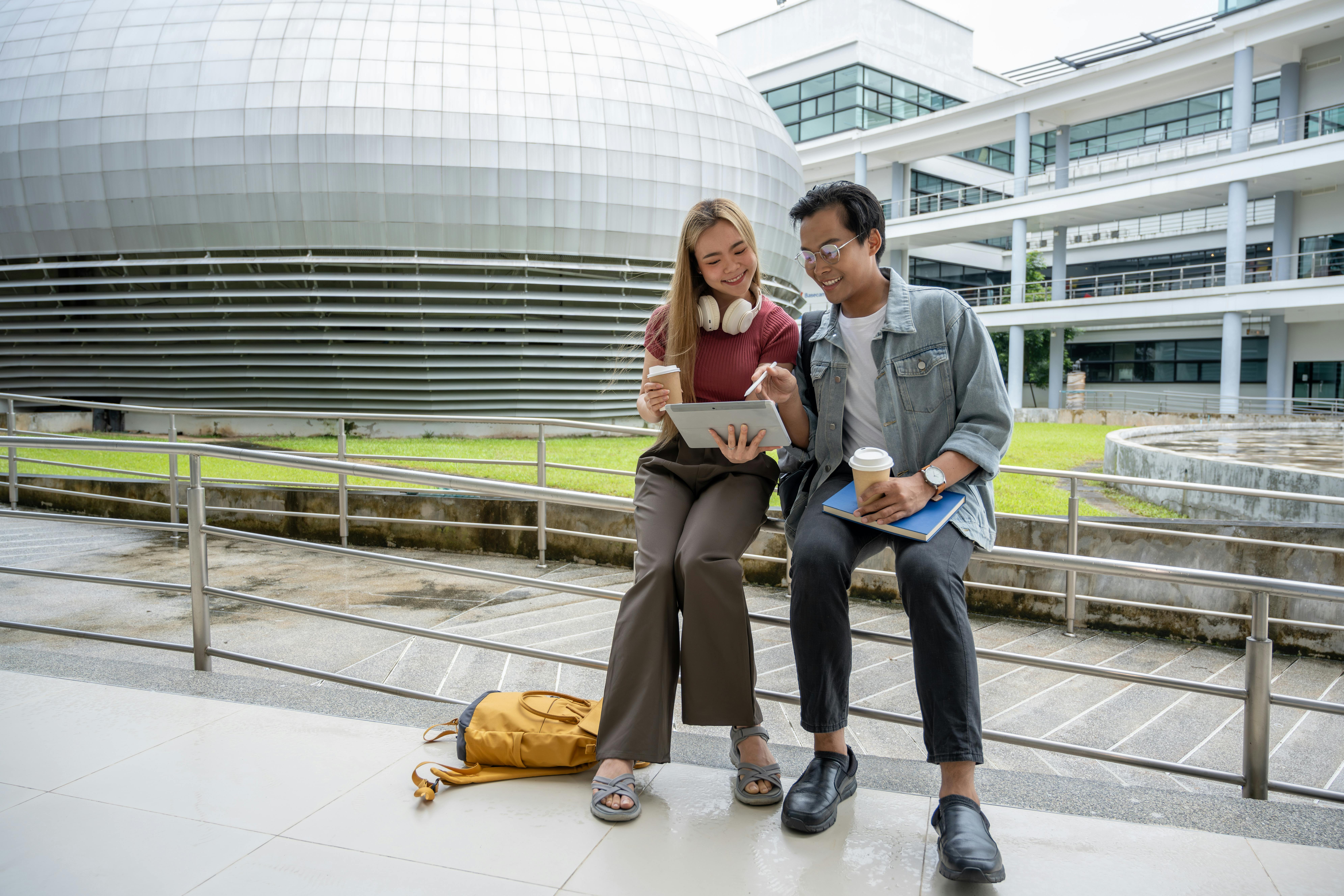 Getting a Post-Graduation Work Permit (PGWP) in Canada - Mastersportal.com