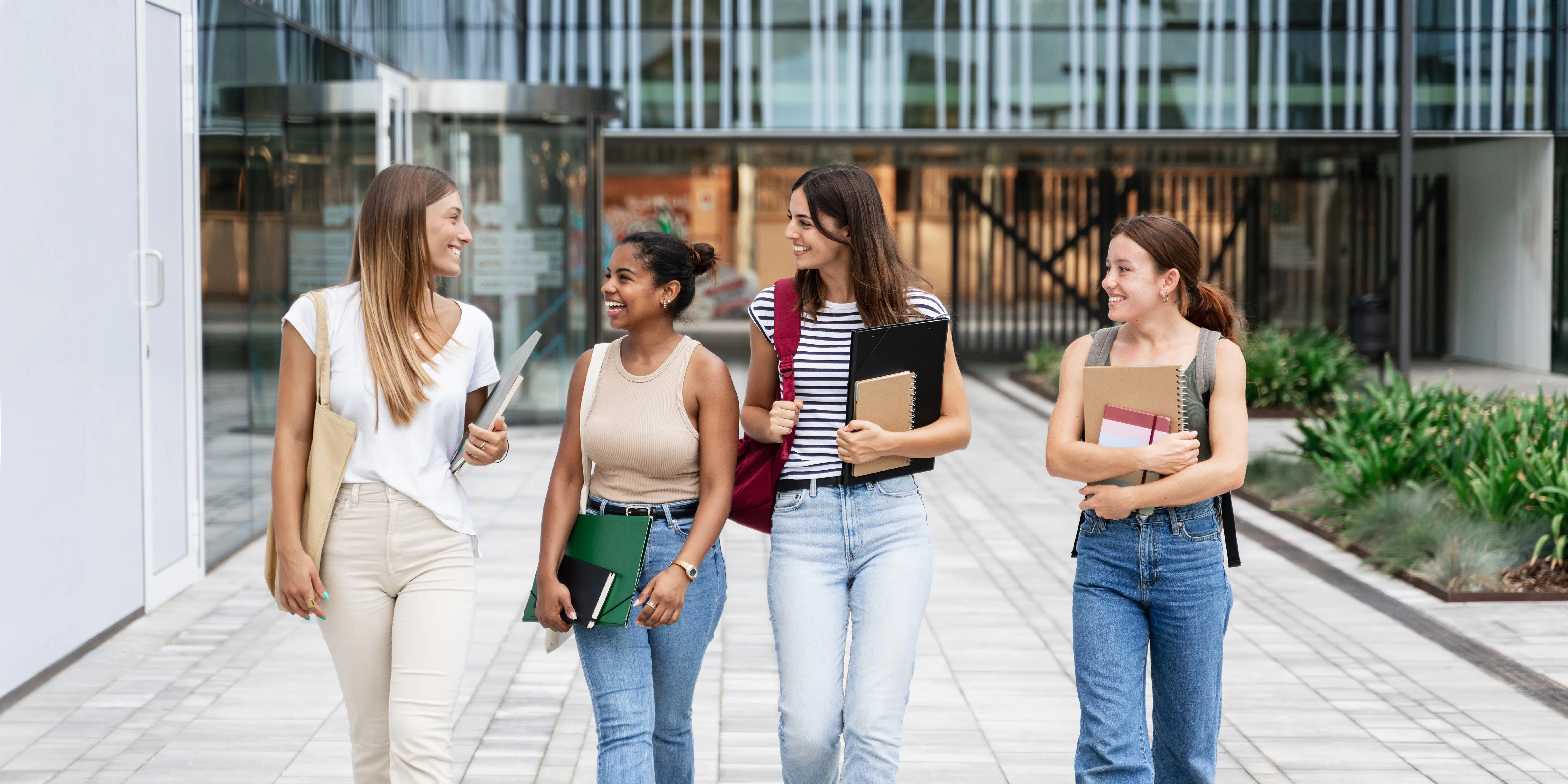 What Is an MBA and How It Helps Your Career | Mastersportal