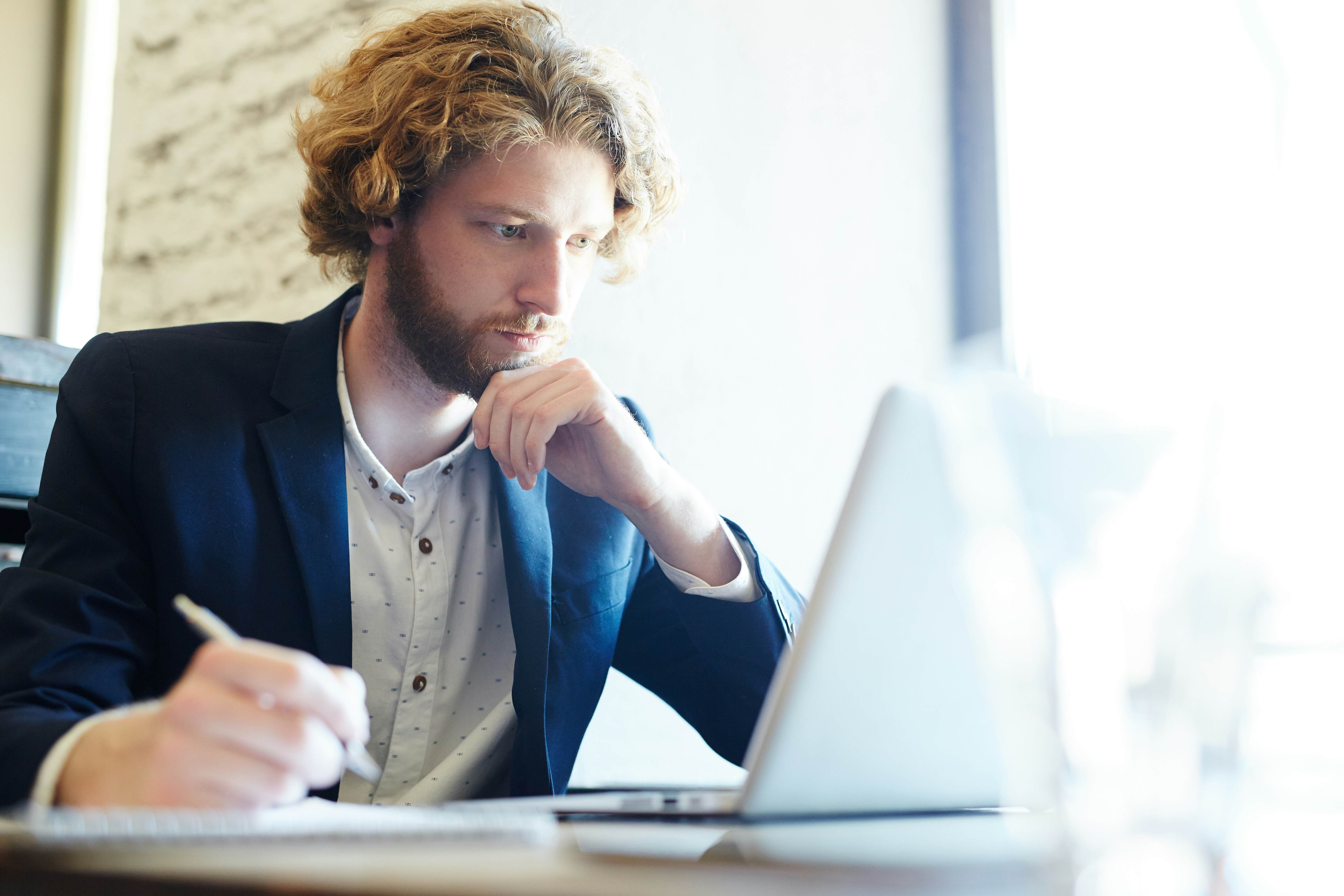 What is a thesis? Meaning, structure, and how to write one | Mastersportal