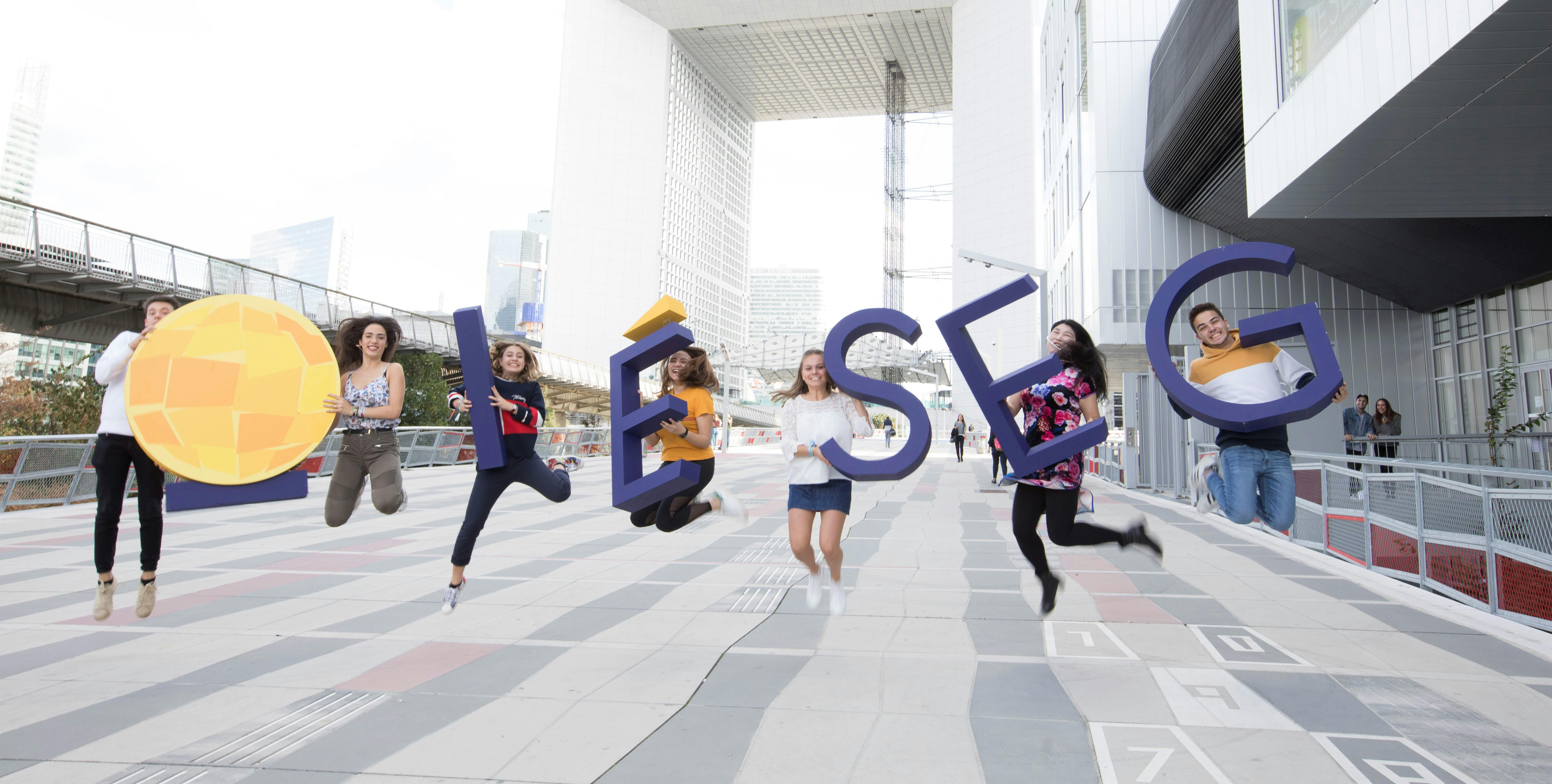 IÉSEG School of Management | University Info | 14 Masters in English ...